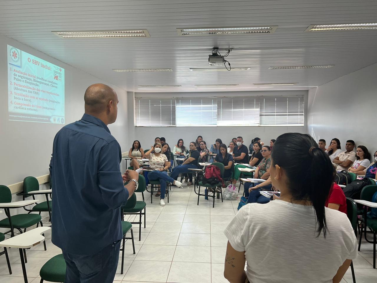 NUPEX recepciona os alunos da turma de Pós Graduação em Urgência e ...